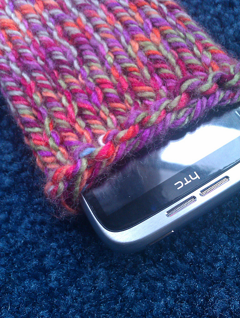Ravelry: Beginner's Pattern: Mobile Phone Case pattern by Silver Tabby ...