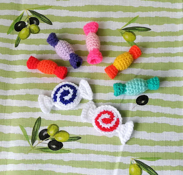 Ravelry: Zuckerl (Bonbons) pattern by Sandra Scherndl