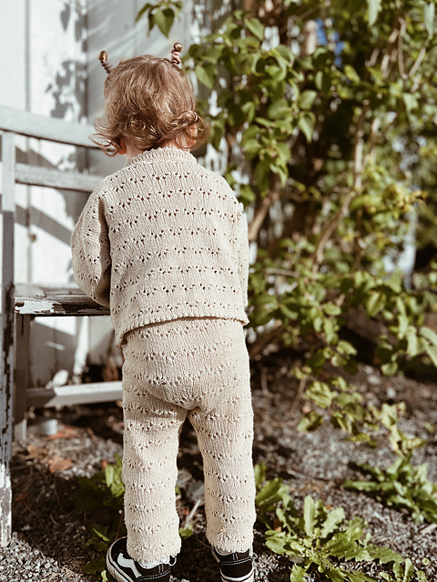 Ravelry: Nora blondebukse 1-8 år pattern by Caroline Hamre