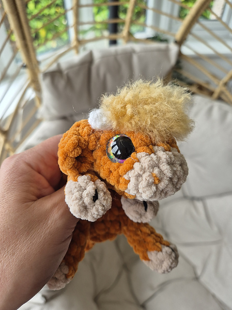 Ravelry: Mini Moos the palm sized snugglers pattern by Jodie Chadwick