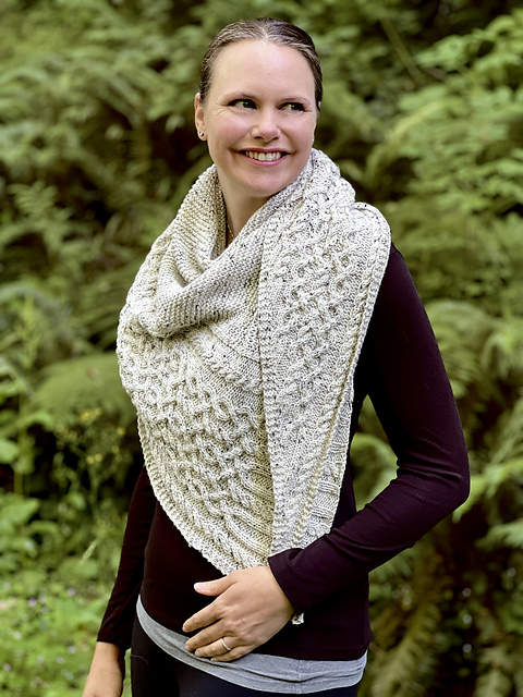 Ravelry: Solaris pattern by Makenzie Alvarez