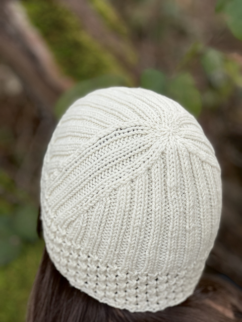 Ravelry: Elwood pattern by Makenzie Alvarez