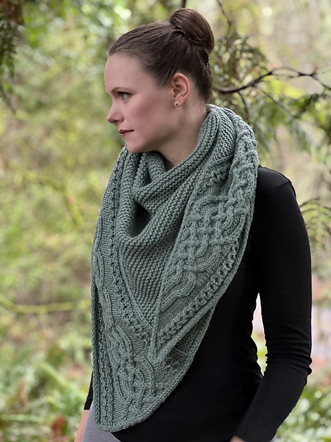Ravelry: Solivagant pattern by Makenzie Alvarez
