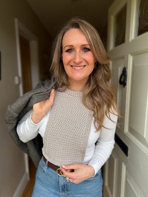 Ravelry: Herringbone Dickie Cowl pattern by Hannah Cross