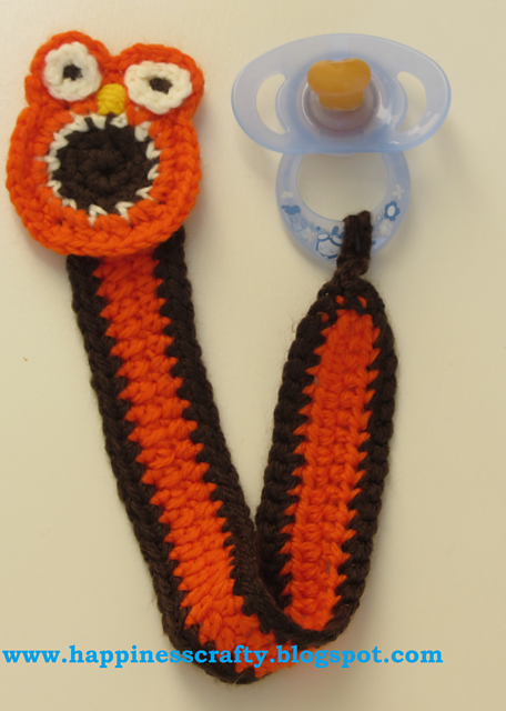 Ravelry: Owl Pacifier Holder pattern by HappinessCrafty