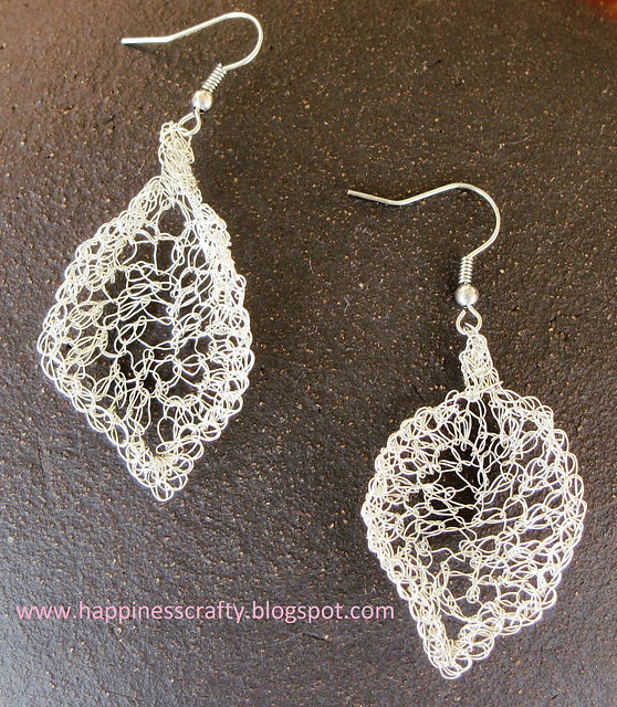 Ravelry: Wire Leaf Earrings pattern by HappinessCrafty