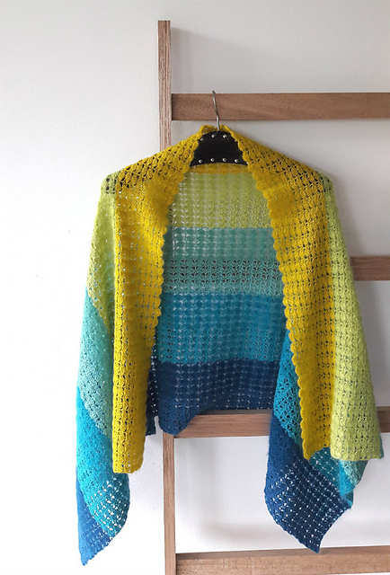 Ravelry: Soft Shell Pashmina pattern by Happy in Red