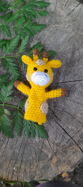 Ravelry: Finger puppet Giraffe pattern by Larisa Ermolaewa