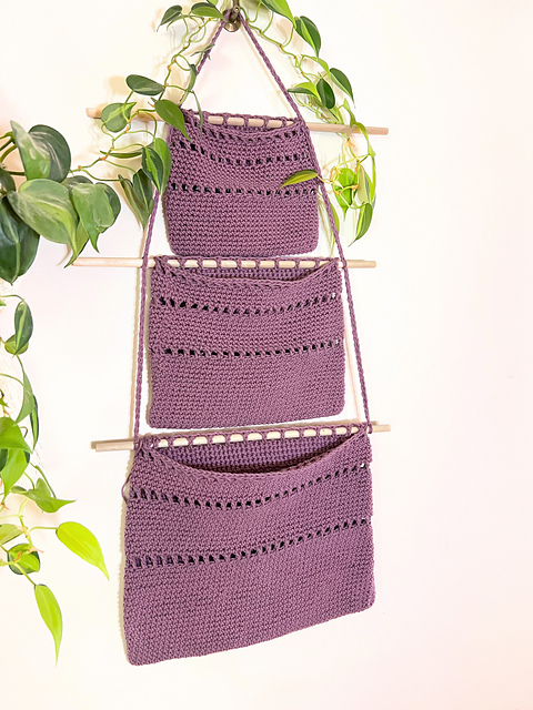 Ravelry: 3 Pocket Wall Organizer pattern by Happy Heartsy