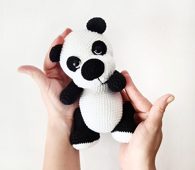 Ravelry: Panda Bear pattern by Olga Kurchenko