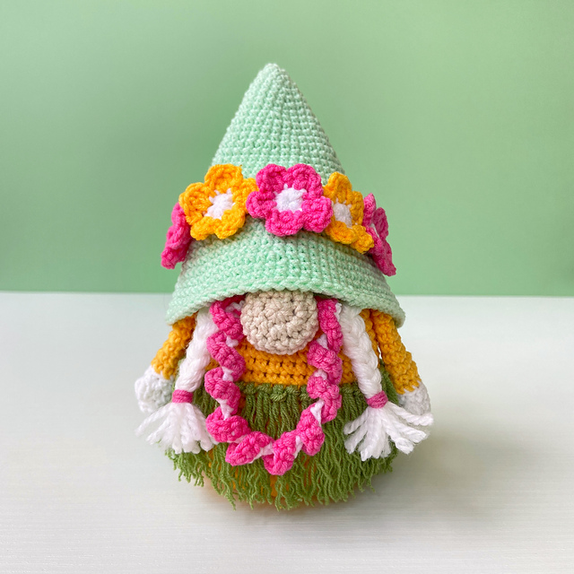 Ravelry: Hawaii Gnome pattern by Kate Negovorina