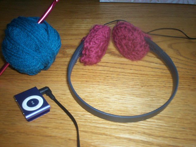Ravelry: Replacement Headphone Covers pattern by JoAnne Leonard