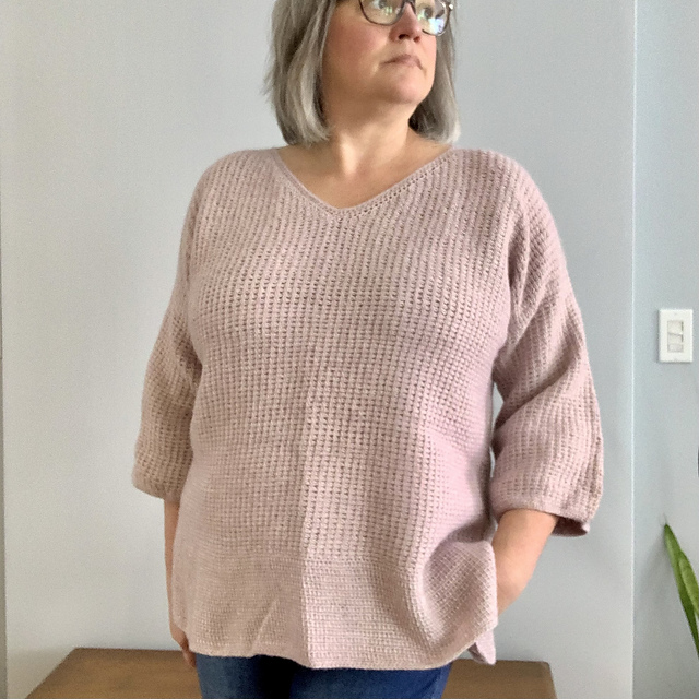 Ravelry: Out of Towner pattern by Nadine Taylor for Mère et Fille Tricots