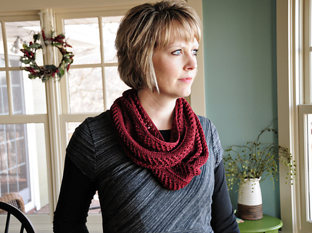 Ravelry: HeatherMPeterson's Red Loop