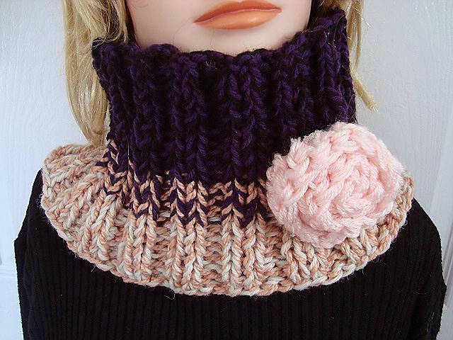 Ravelry: 629 KNIT RIBBED PULLOVER SCARF/COWL pattern by Emi Harrington
