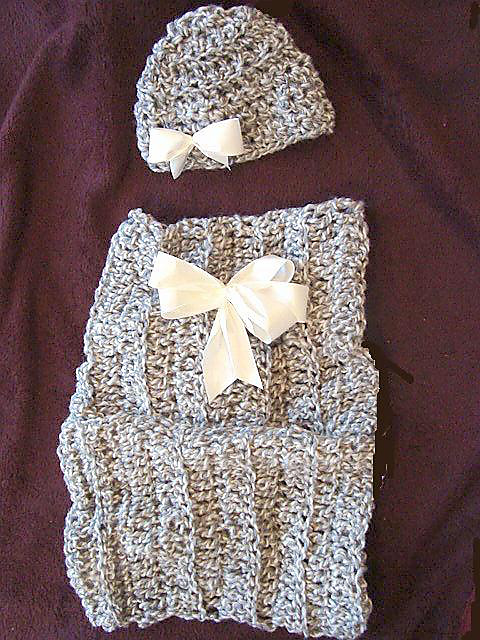 Ravelry: 333, ROSE-BUD, COCOON AND HAT SET pattern by Emi Harrington