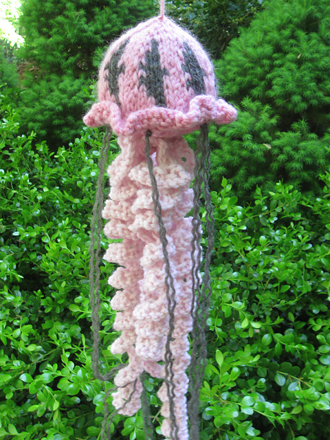 Ravelry: Jellyfish pattern by Hansi Singh