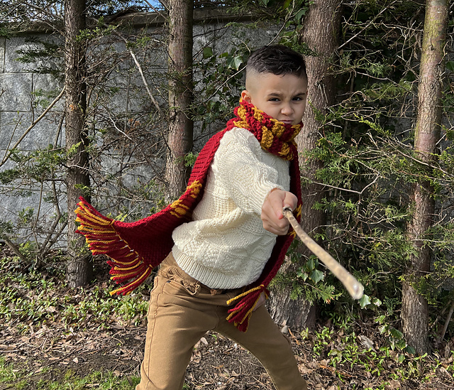 Ravelry: House Scarf pattern by Knit It®