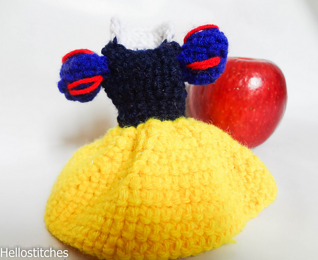 Ravelry: Snow white dress pattern by Divya Natesan