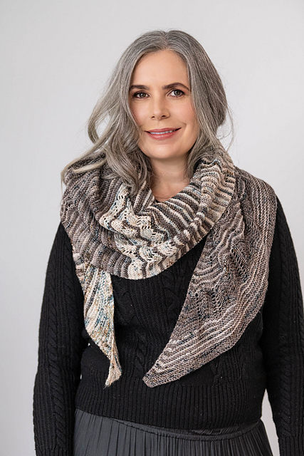 Ravelry: Edinburgh Lanes Shawl pattern by Helen Stewart