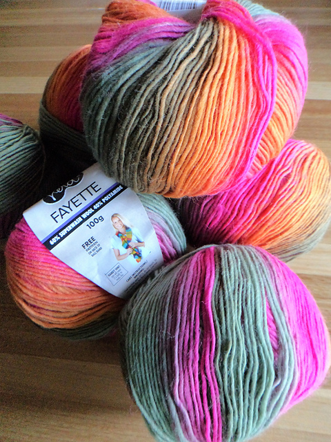 Ravelry: Moda Vera Fayette