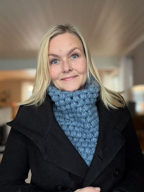 Ravelry: Chestnut Cowl Crochet Pattern pattern by Elisabeth Gigernes