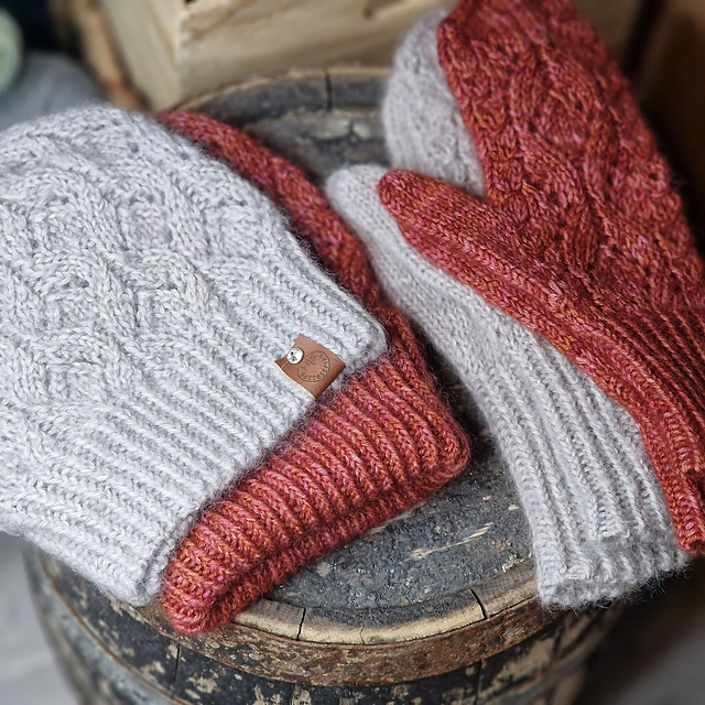 Ravelry: Anna Olava Hat pattern by Elisabeth Gigernes