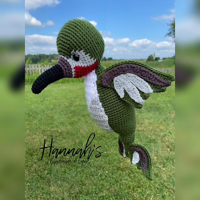 Ravelry: Ruby the Hummingbird pattern by Hannah Gerecke