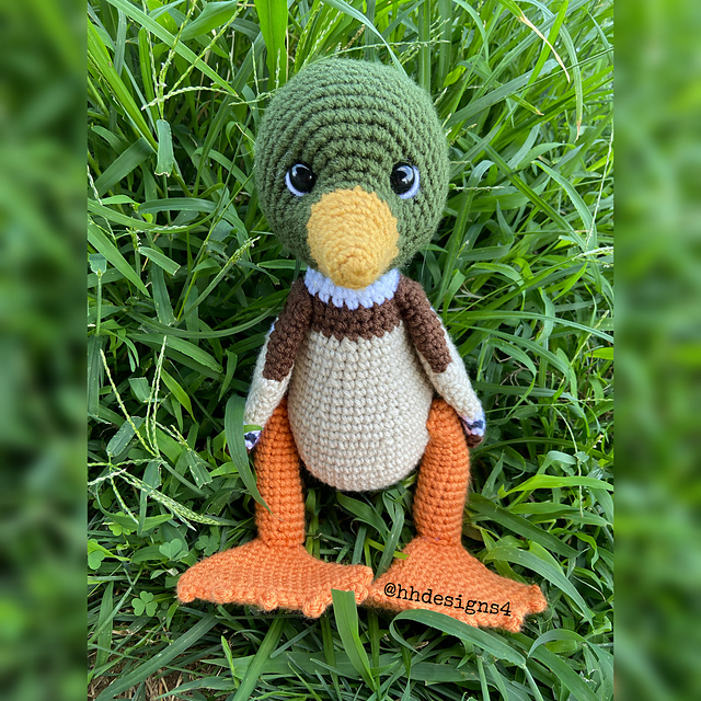 Ravelry: Maverick the Mallard Duck pattern by Hannah Gerecke