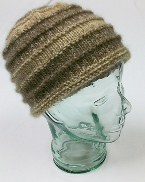 Ravelry: Lindsay Hat (worsted) pattern by Kathy Bateman