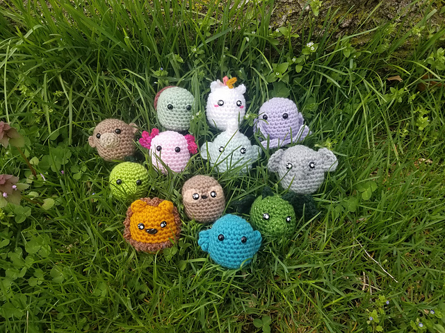 Ravelry: The 12 Bonus Beans pattern by Hillary Thompson