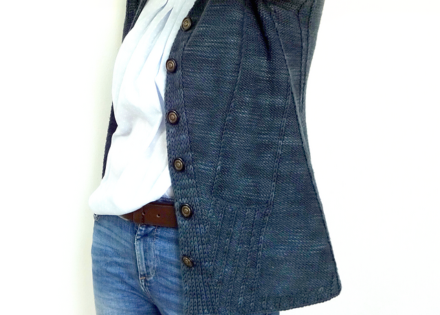 Ravelry: Slanted Pockets pattern by Hinterm Stein