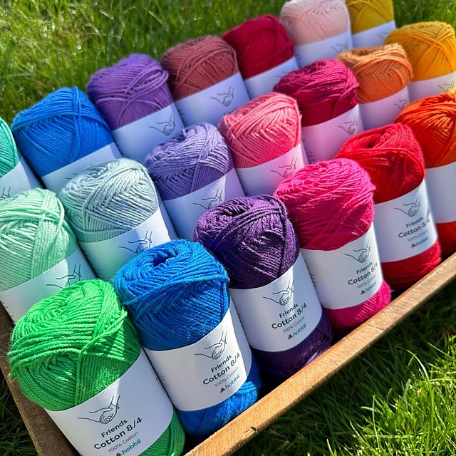 Ravelry: Hobbii Friends Cotton 8/4 Solids