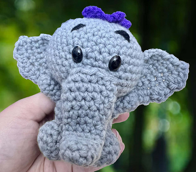 Ravelry: Lumpy pattern by Tanya Naser