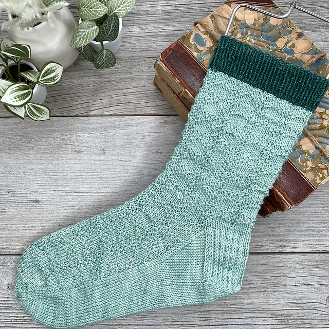 Ravelry: Bard the Bowman Socks pattern by Elizabeth Lenderink