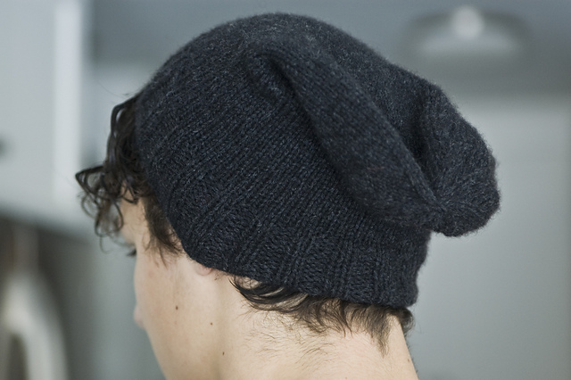 Ravelry: teenager-approved hat pattern by Erin Anton