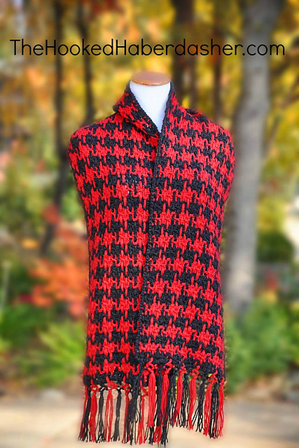 Ravelry: Houndstooth at Large Scarf pattern by Wendy Bickford