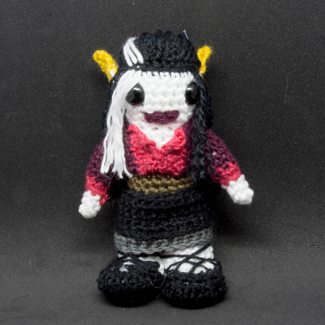 Ravelry: Laudna pattern by Tamera Schoenholz