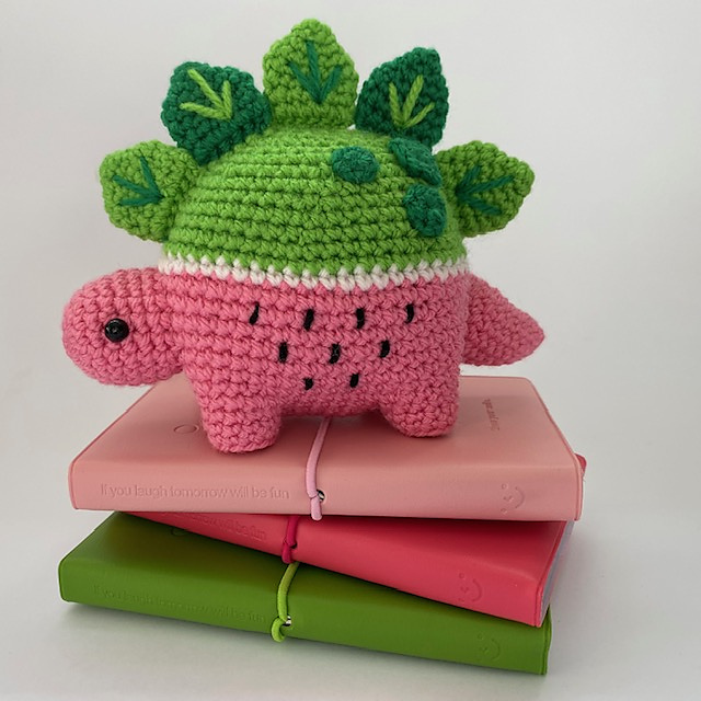 Ravelry: Melonosaurus - Easy Amigurumi Watermelon Dinosaur pattern by ...