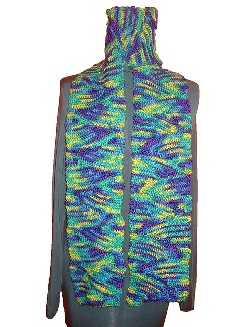 Ravelry: How Deep Is The Ocean Scarf pattern by Hooker Leo