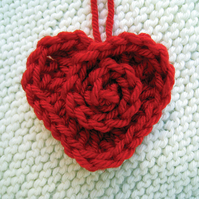 Ravelry: Rosy Wedding Favor pattern by Hooker Leo