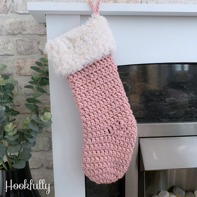 Ravelry: Blushmallow Christmas Stocking pattern by Rose Hudd