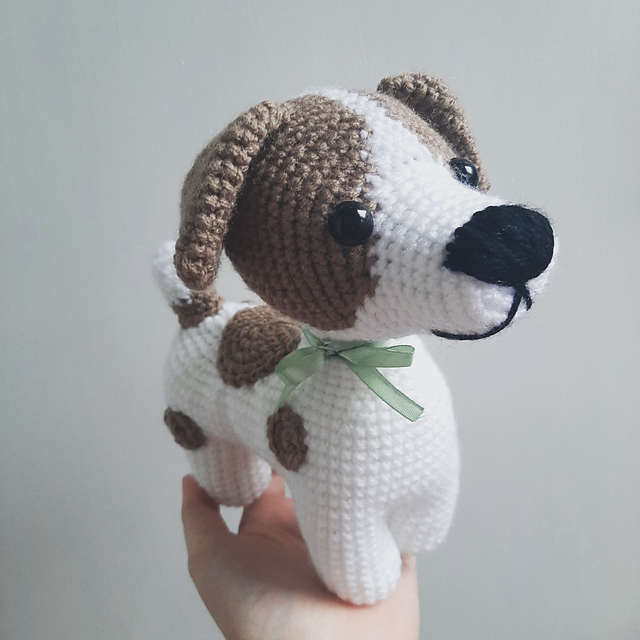 Ravelry: Cute Jack Russell Terrier pattern by Nicola Riordan