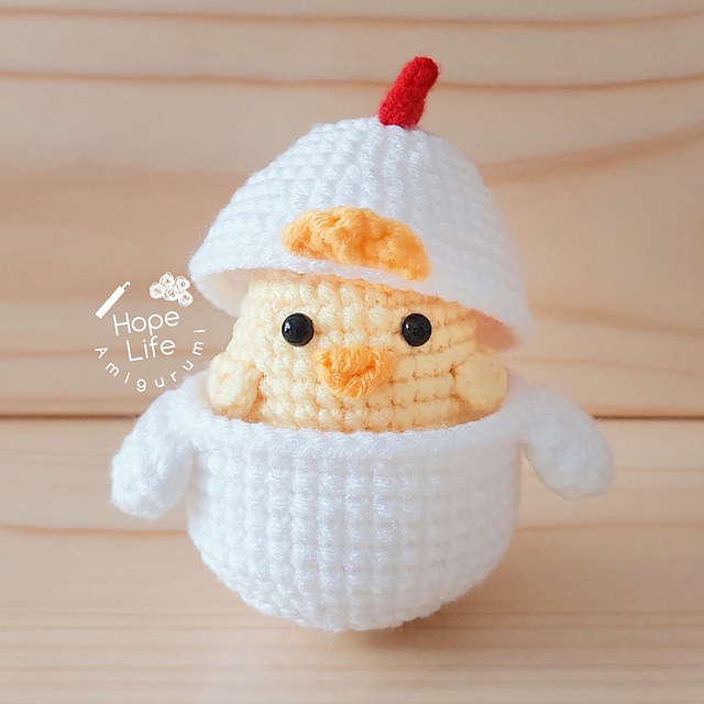 Ravelry: Chick in Chicken Egg pattern by Frieda Wing