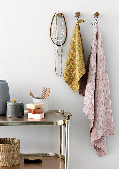 Ravelry: Nr 19 Klut og håndkle pattern by Sandnes Design