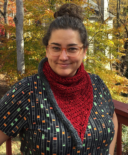 Ravelry: Six Holes and I pattern by Laura Baltes