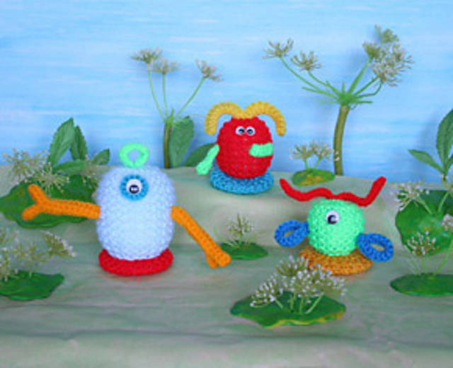 Ravelry: Big, Little and Tiny Robots pattern by Jean Greenhowe