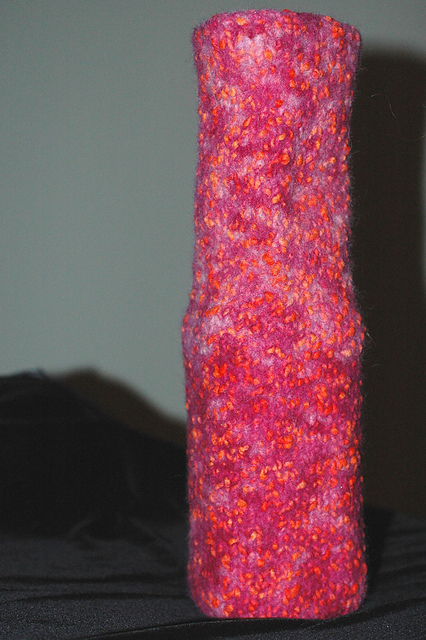 Ravelry: Vase/Needle Holder pattern by Nicky Epstein