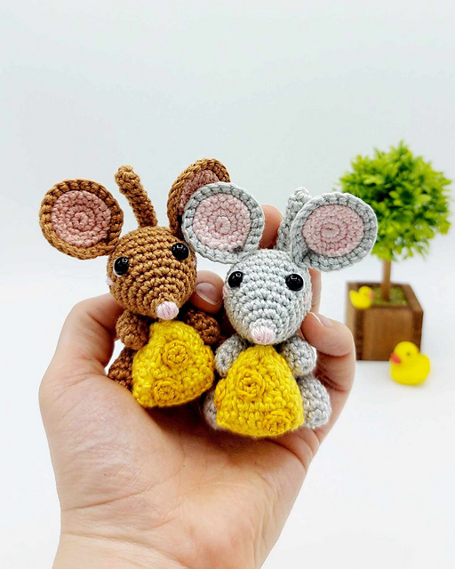 Ravelry: Snip and Ottie, the Two Cute Mice pattern by Ineke Maas