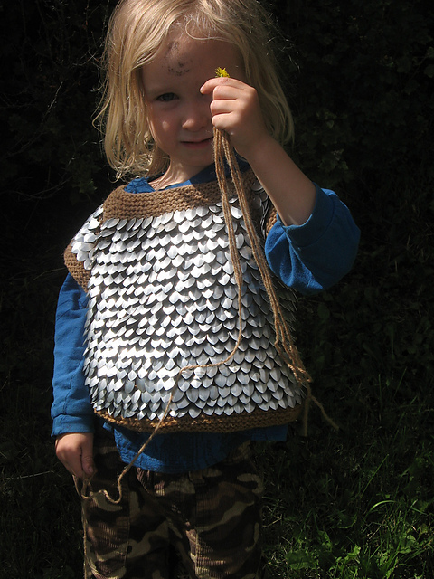 Ravelry: Ilailea's Brushed aluminum scale shirt